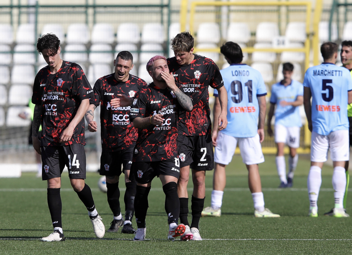 Pro Vercelli - Albinoleffe 3-1 (boccata d'ossigeno) - Infovercelli24.it